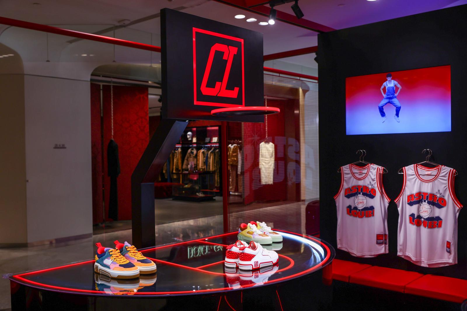 路铂廷北京SKP ASTROLOUBI快闪店揭幕 | ConCall