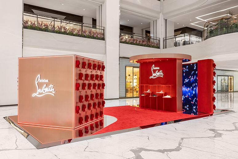 Christian Louboutin在北京SKP开幕“红底” 限时体验空间 | ConCall