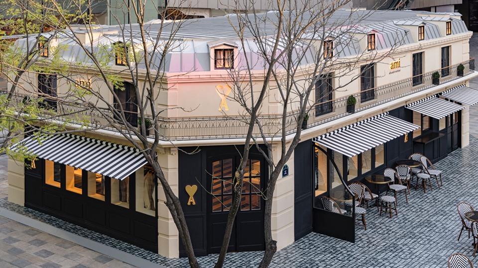 AMI限时店及咖啡厅亮相北京 | ConCall